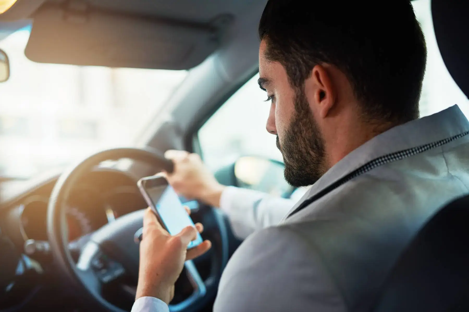 Michigan Distracted Driving Accident Lawyer - Free Consultation